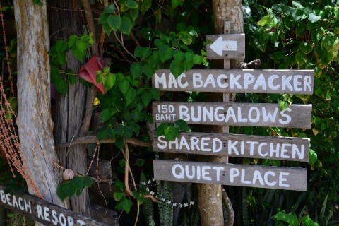 An independent review of Mac Backpackers and Mac Bay Resort in Ko Pha Ngan.